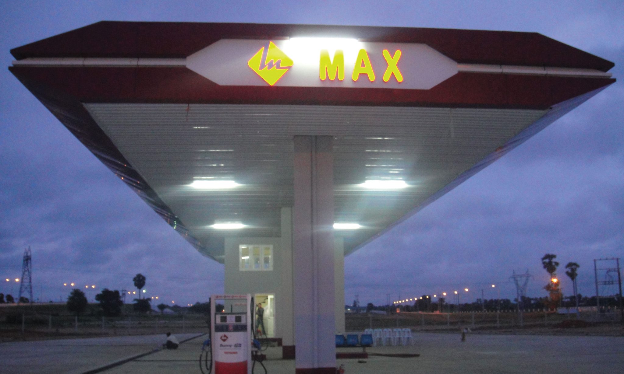 Max Energy | Stations