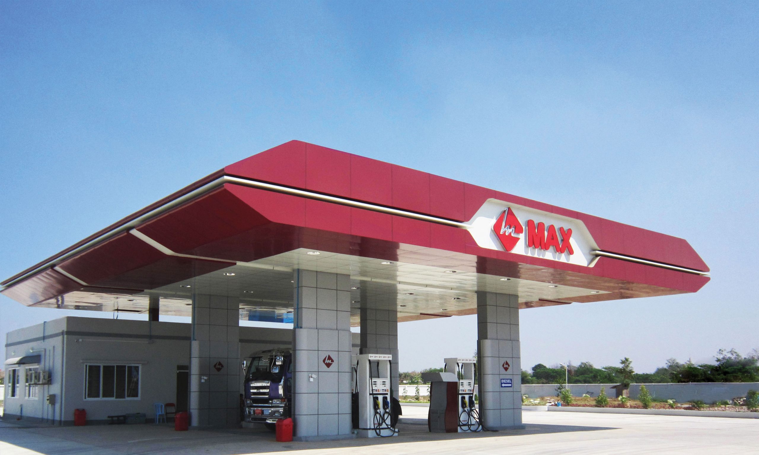 Max Energy | Stations